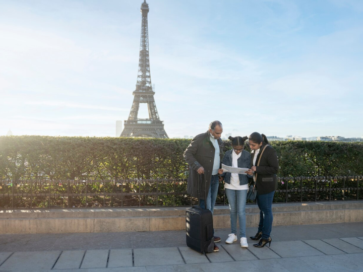 affordable flights to Paris